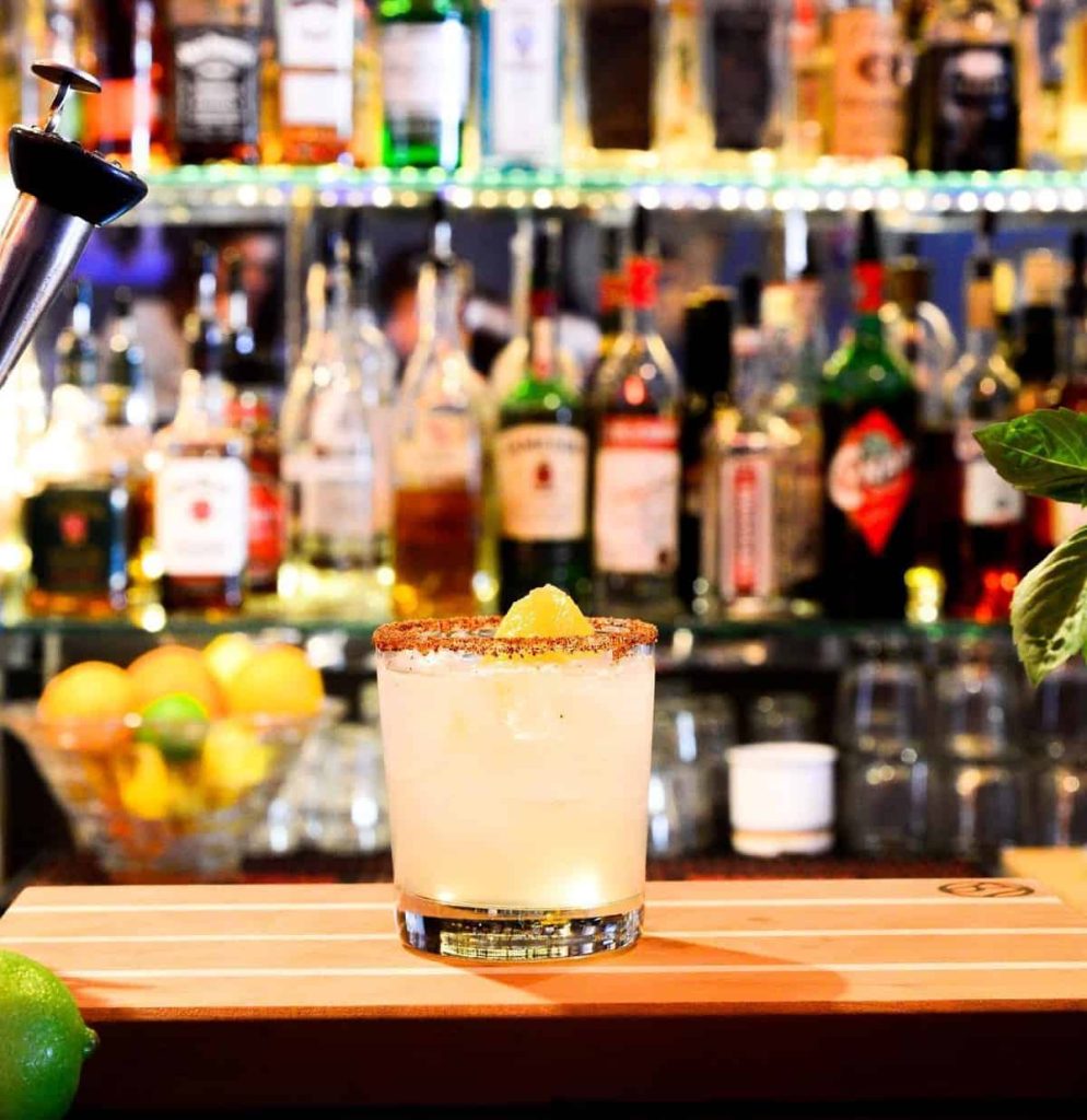 12 Triangle bars and restaurants offering to-go drinks - and what to ...