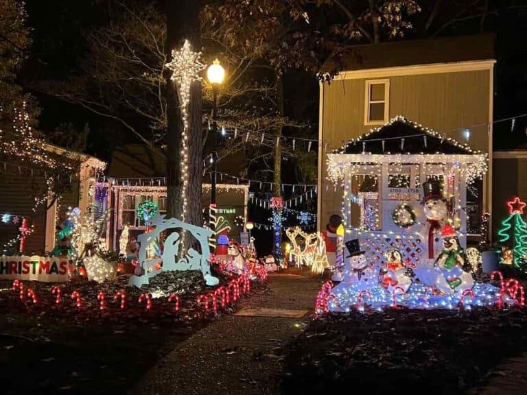 Tour the Best Christmas Lights in the Triangle - a list and map ...