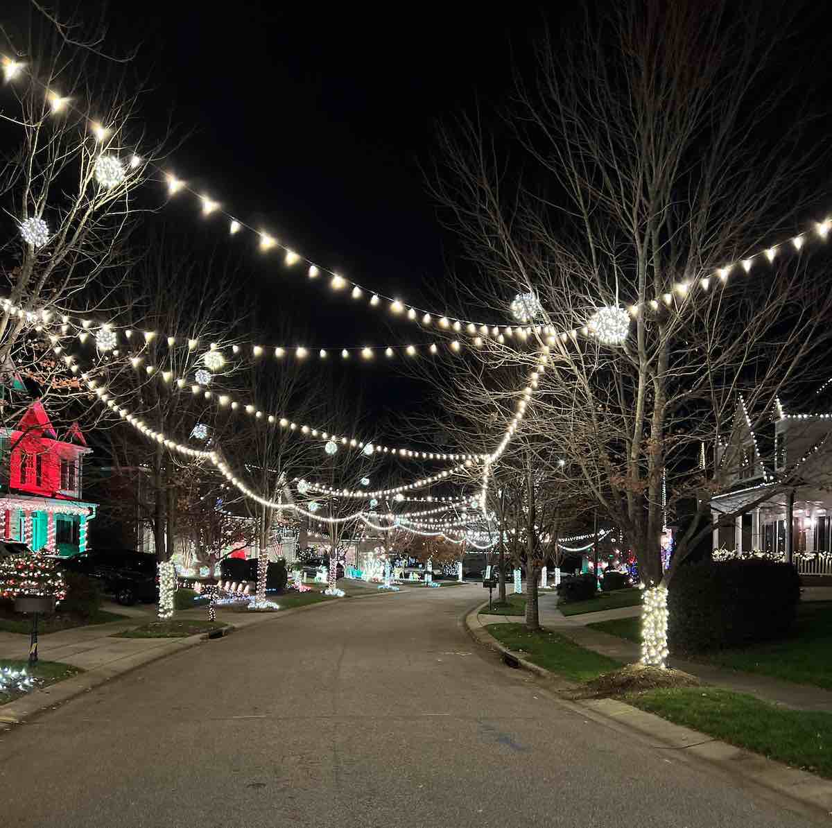 Tour the Best Christmas Lights in the Triangle - a list and map ...